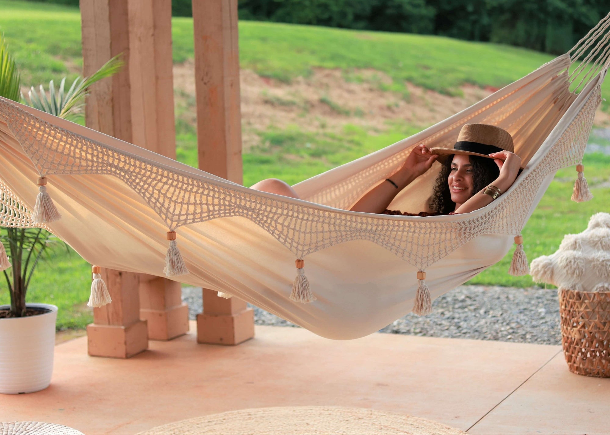 Limbo Imports Hammocks | Luxury Handmade Cotton Hammock Chair Swings
